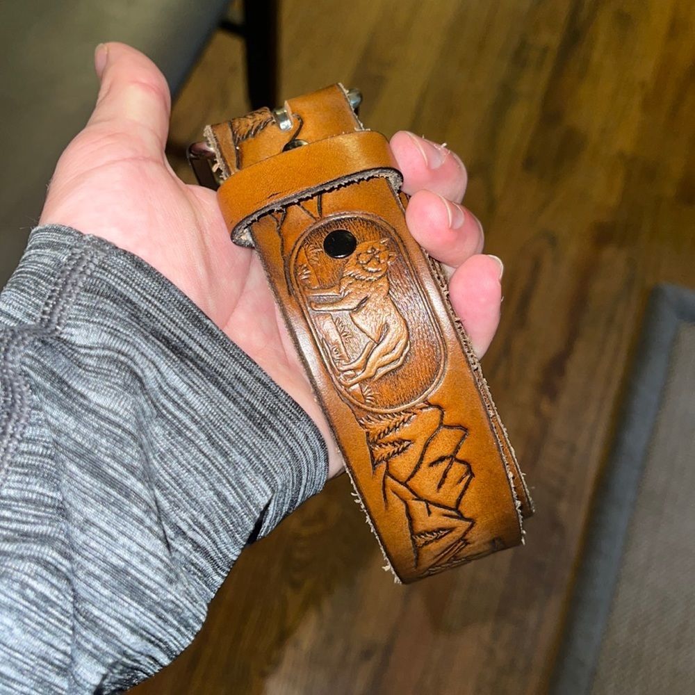 Vintage Leather Wolves & Mountains Belt - Gem